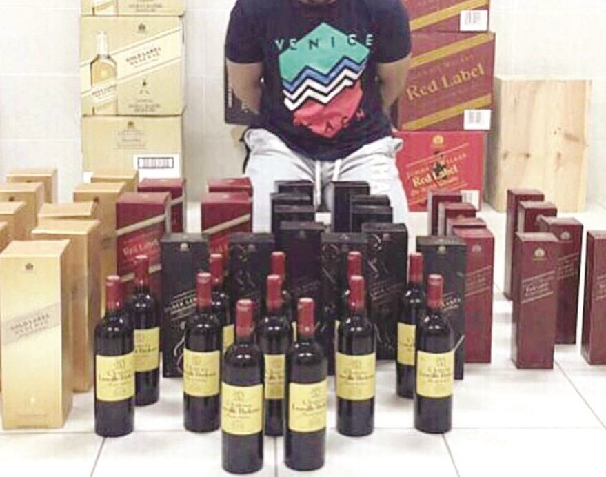 «حرمان» مواطن من ترويج 44 زجاجة خمر - الراي