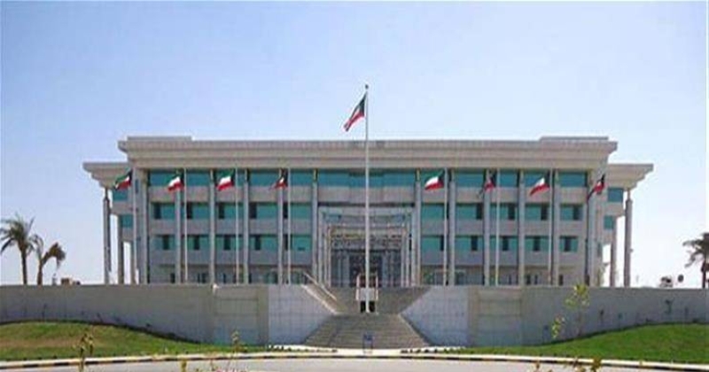 «الداخلية» تدشن خدمة نقل ملكية المركبة عبر «سهل» - الراي